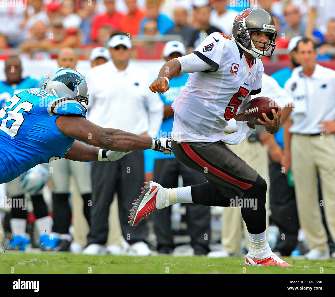 Sept. 9, 2012 - Florida, U.S. - Tampa Bay Buccaneers quarterback Josh ...