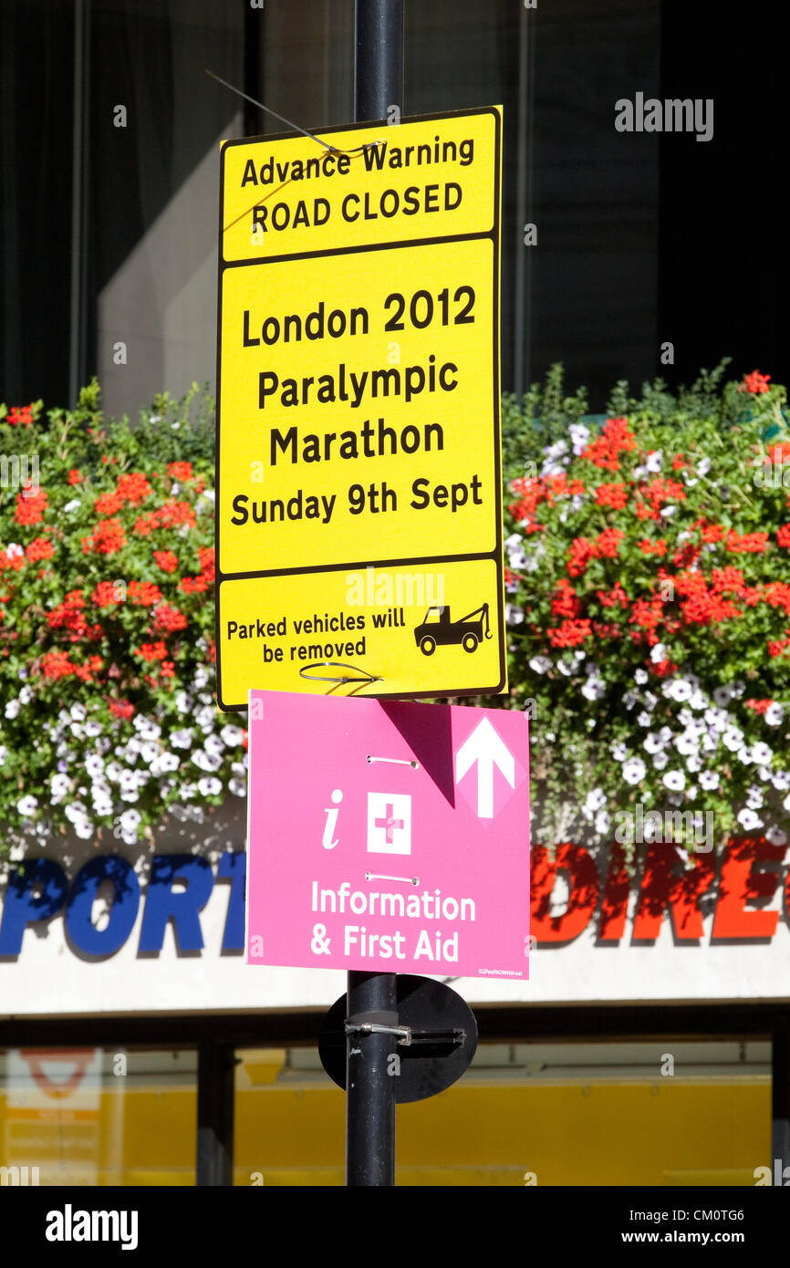 Closure sign hi-res stock photography and images - Alamy