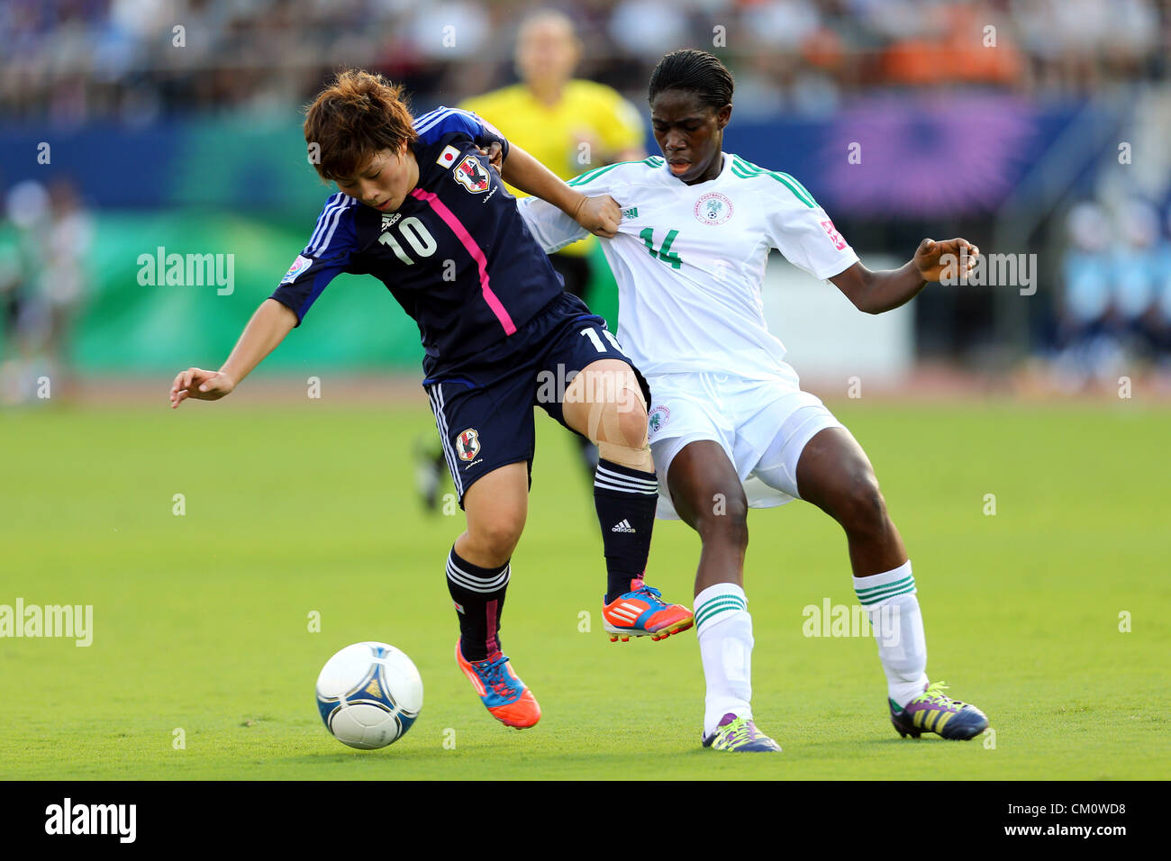 Tokyo, Japan. (L to R) Kumi Yokoyama (JPN), Asisat Oshoala (NGR), SEPTEMBER 8, 2012 - Football ...