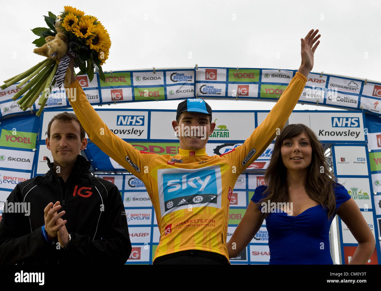 Knowsley, UK. 10th September 2012. Luke Rowe of Team Sky is retains the ...
