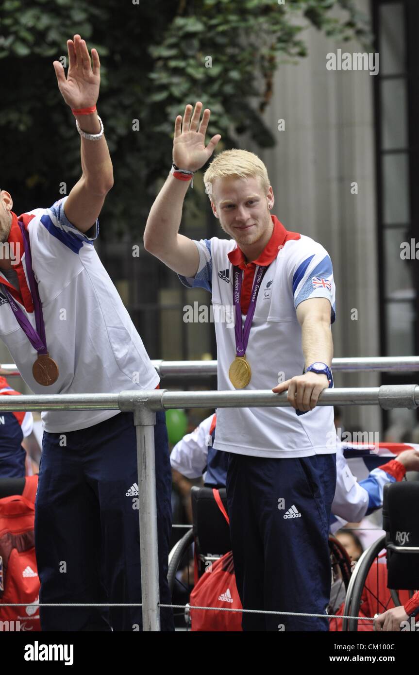 Johnny peacock running hi-res stock photography and images - Alamy