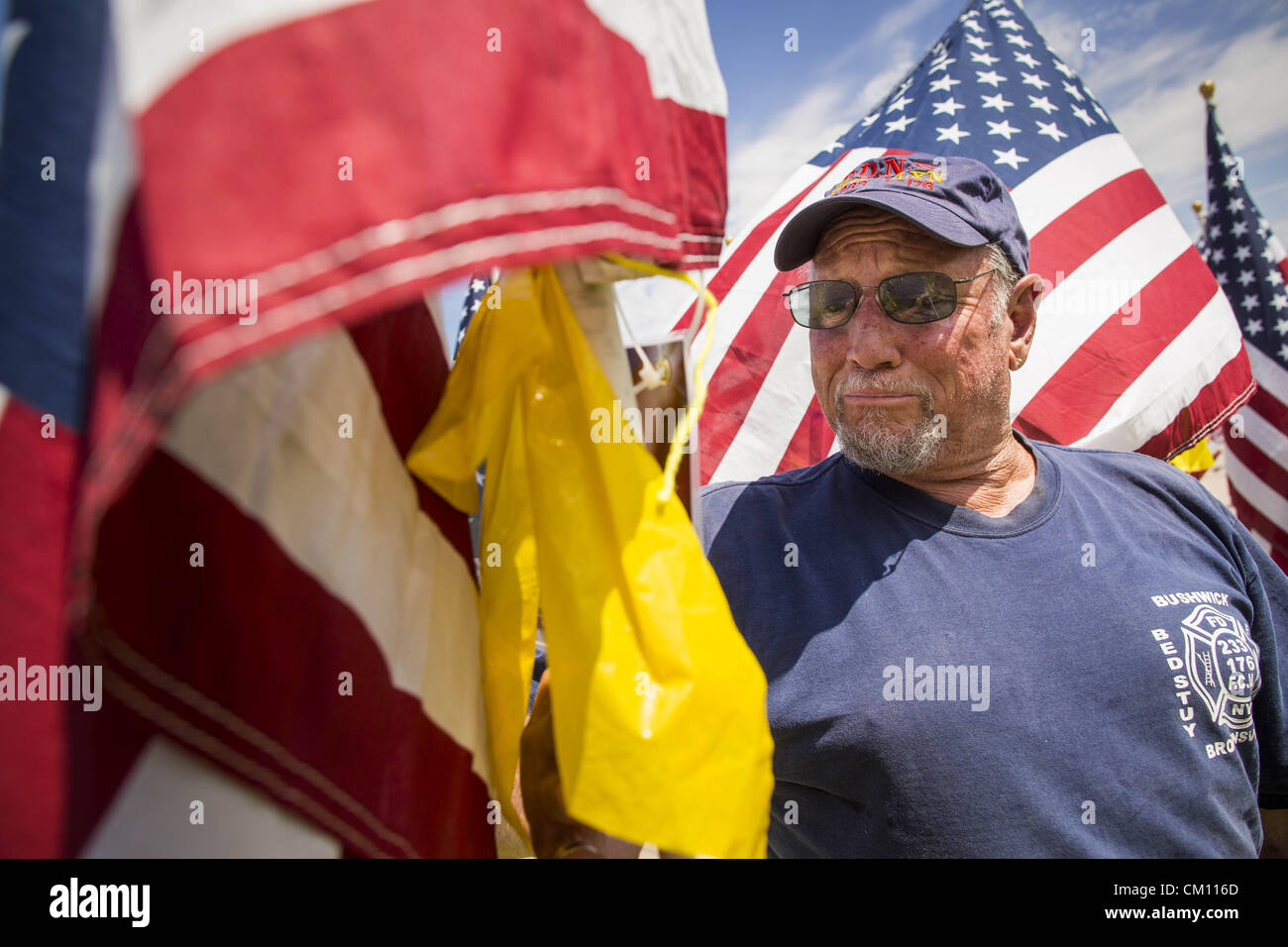 John denver the tribute hi-res stock photography and images - Alamy
