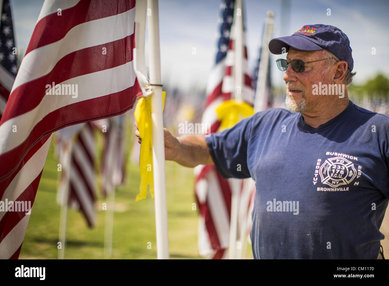 John denver the tribute hi-res stock photography and images - Alamy