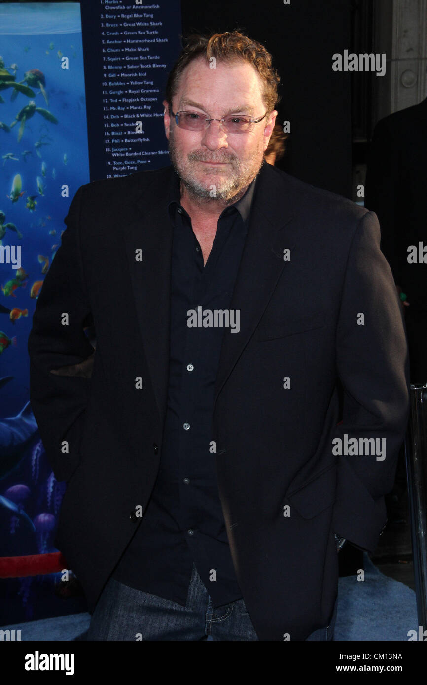 Finding nemo disney hi-res stock photography and images - Alamy