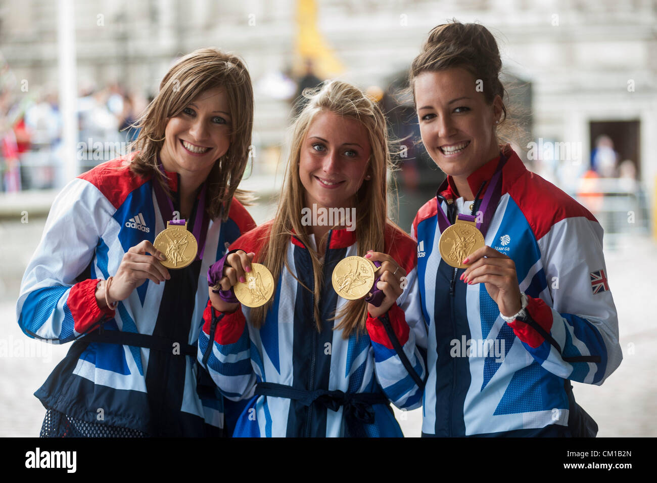 10.09.2012, London, England. Laura Trott (c) pose for photographers as ...