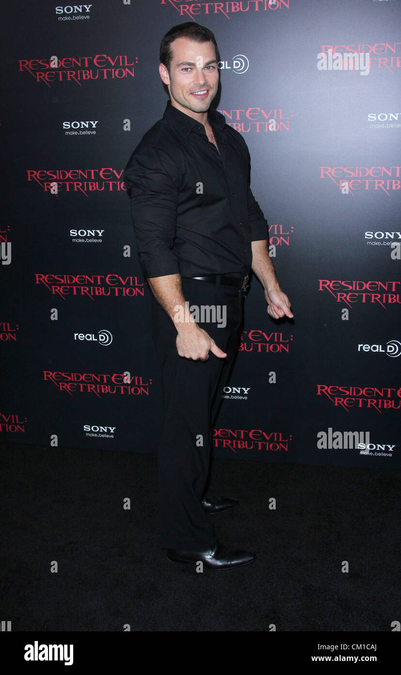 Shawn roberts hi-res stock photography and images - Alamy