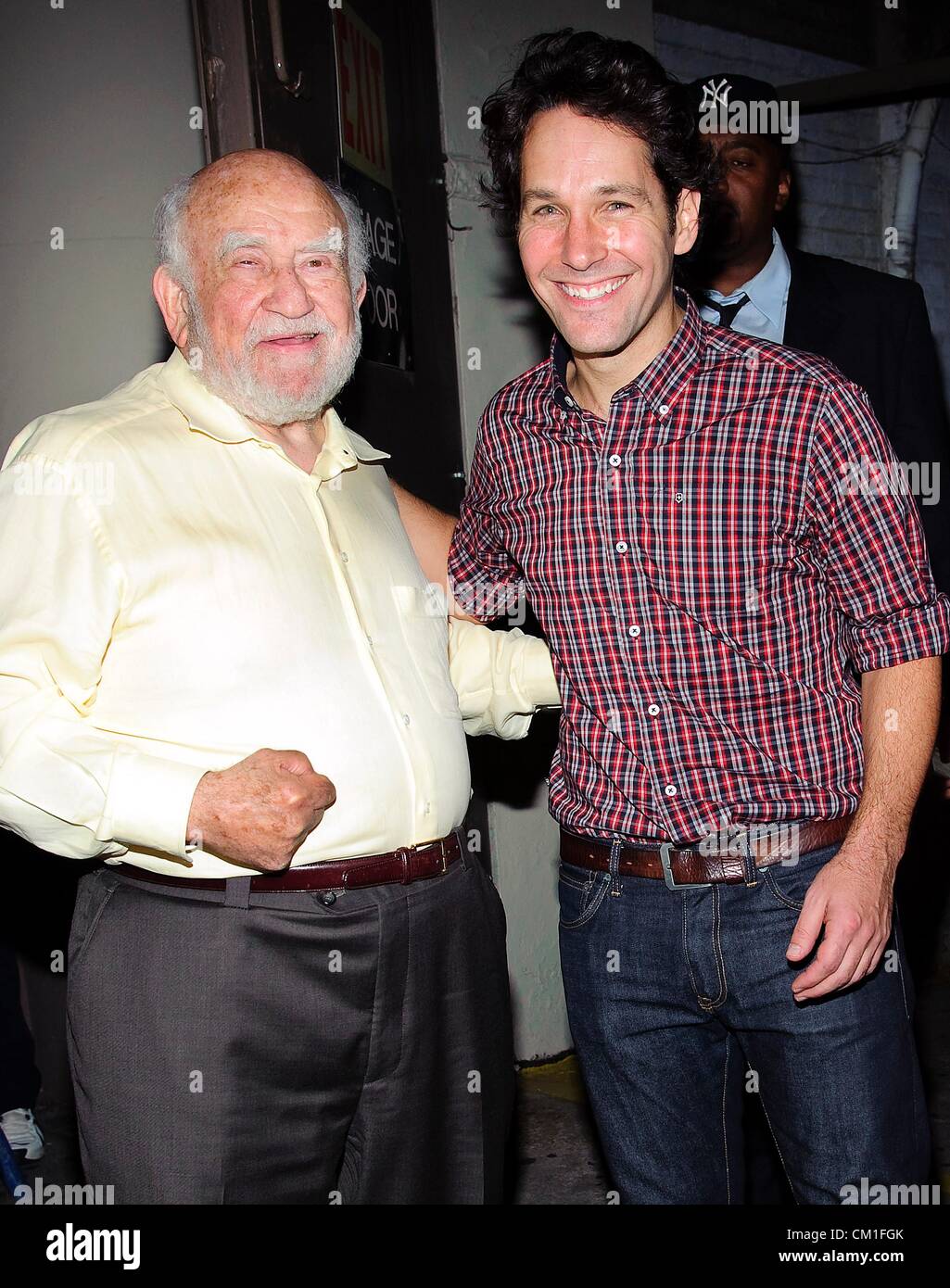 USA. Ed Asner, Paul Rudd at a public appearance for Photo Op for Cast ...