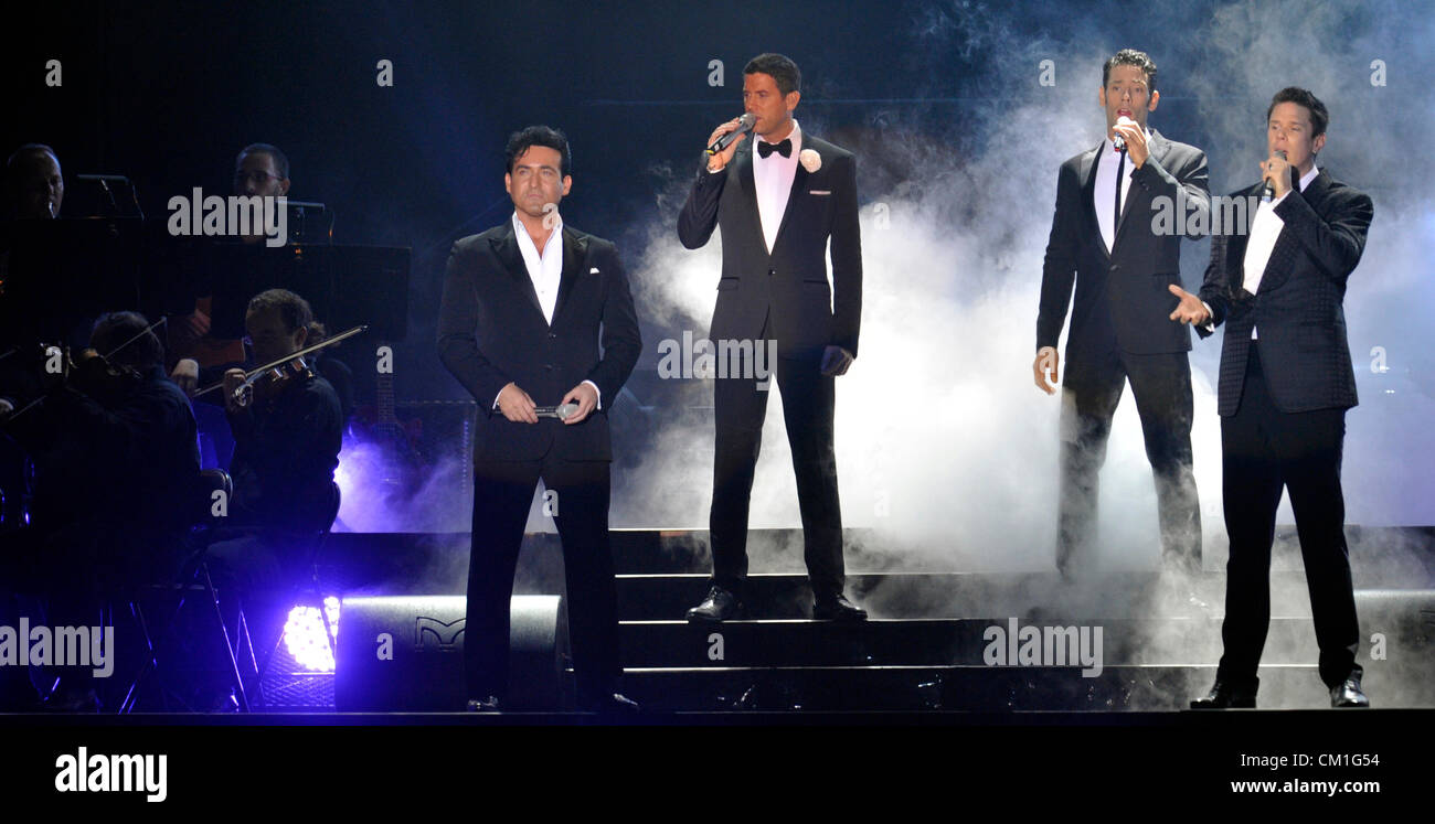 French pop singer hi-res stock photography and images - Alamy