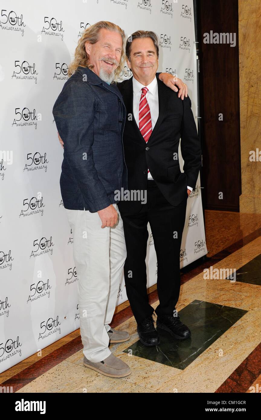 Jeff Bridges, Beau Bridges at arrivals for Theatre West 50th ...