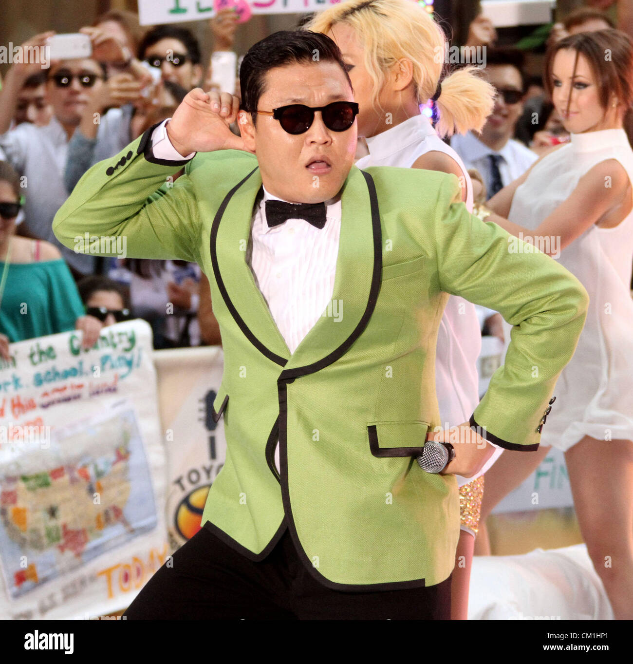 Sept. 14, 2012 - New York, New York, U.S. - Korean sensation PSY ...