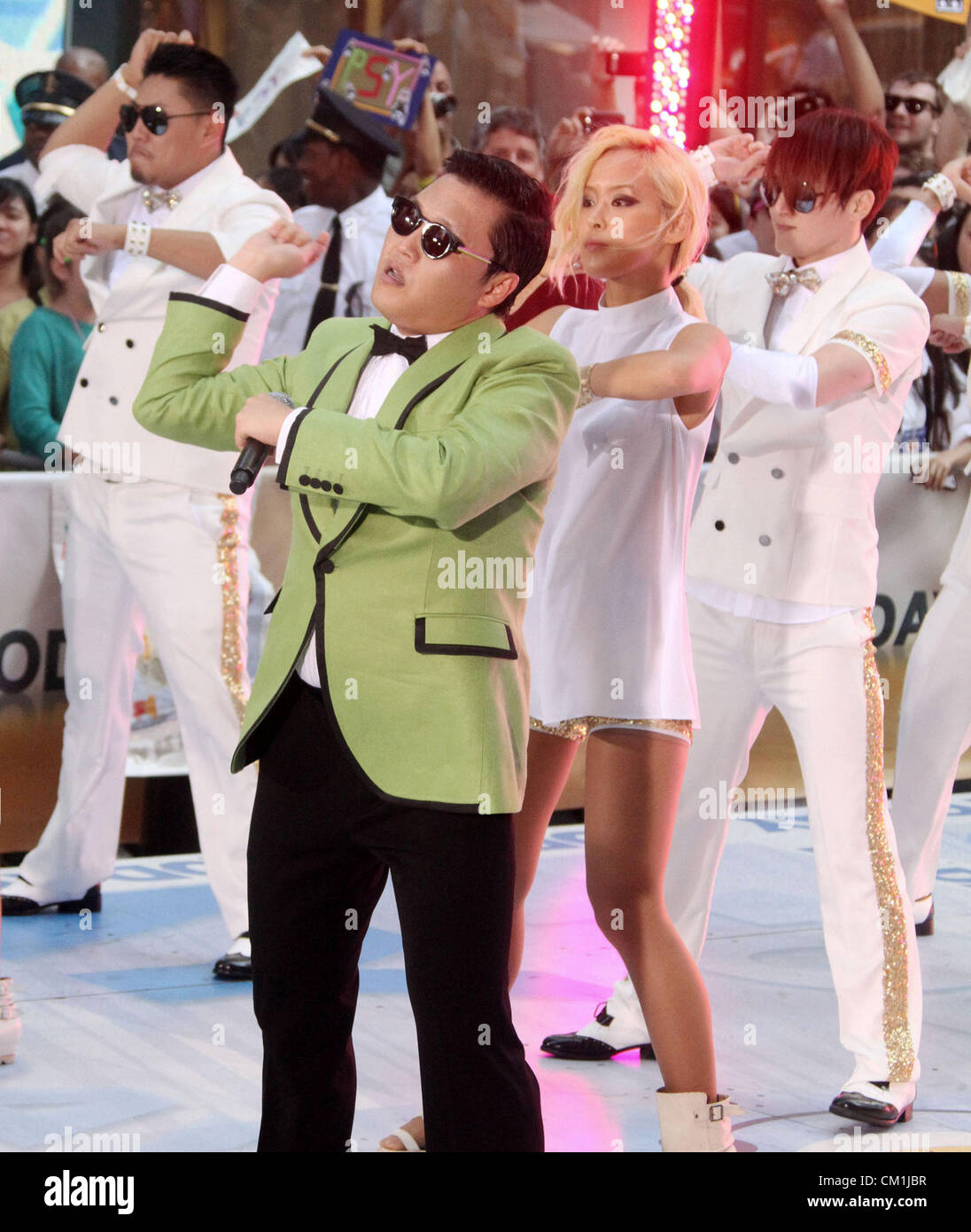Sept. 14, 2012 - New York, New York, U.S. - Korean sensation PSY ...