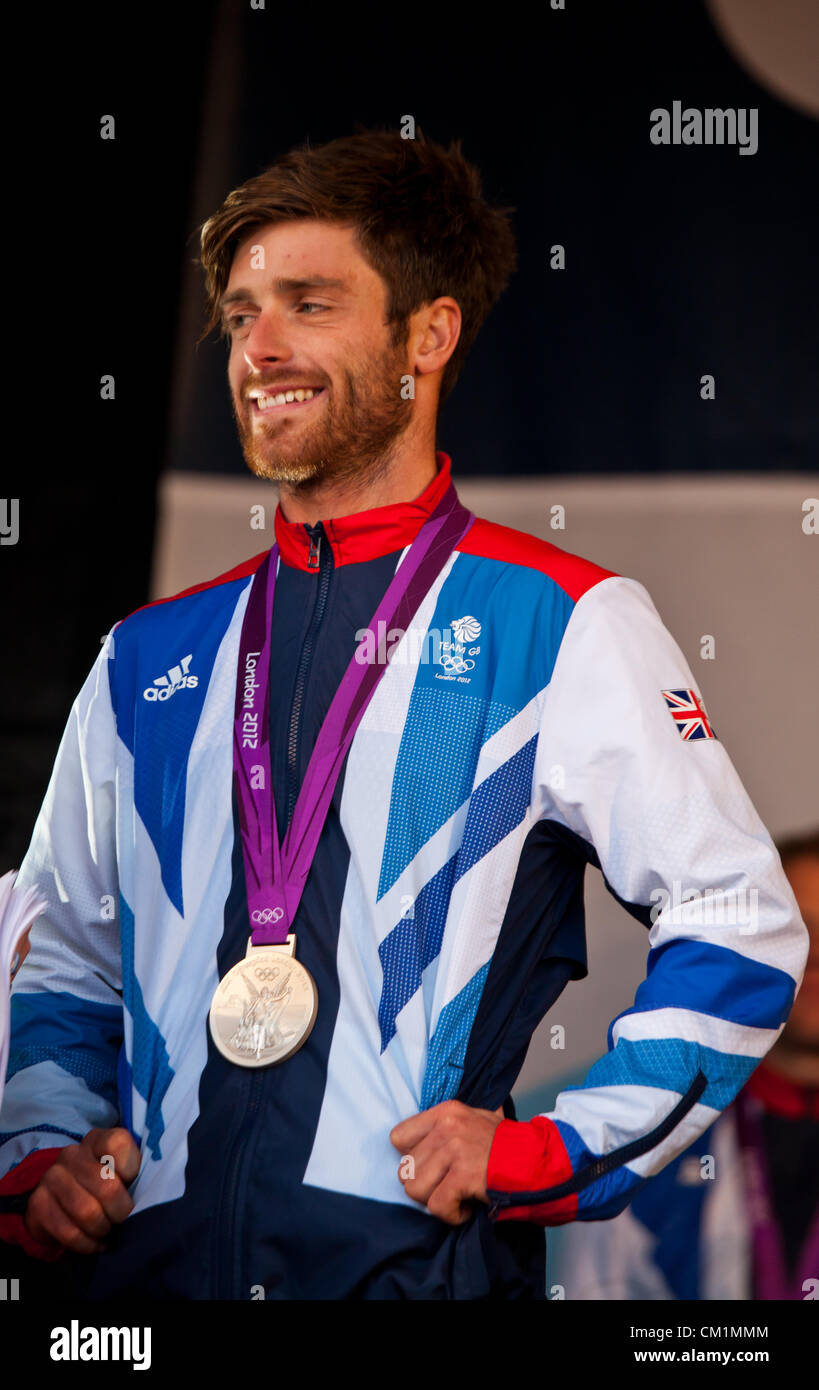 Olympic silver medal hi-res stock photography and images - Alamy