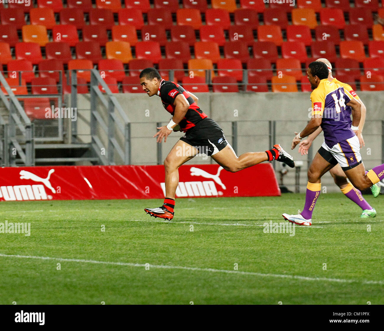PORT ELIZABETH, SOUTH AFRICA - SEPTEMBER 14, during the Absa Currie Cup ...