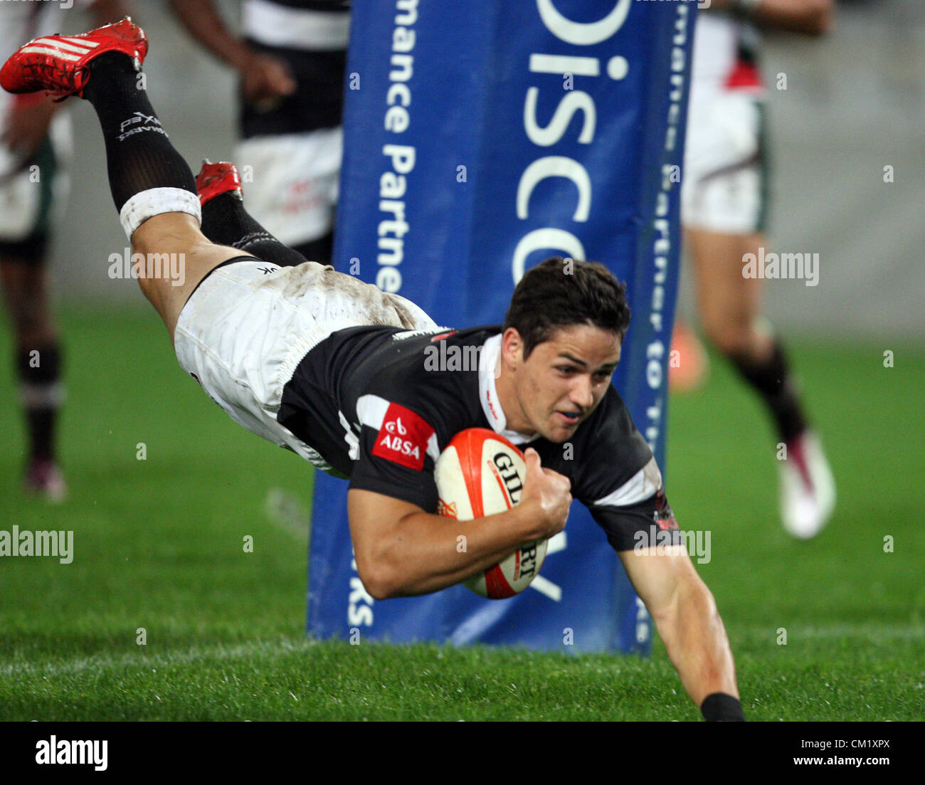 DURBAN, SOUTH AFRICA - SEPTEMBER 15, Piet Lindeque over for a try ...