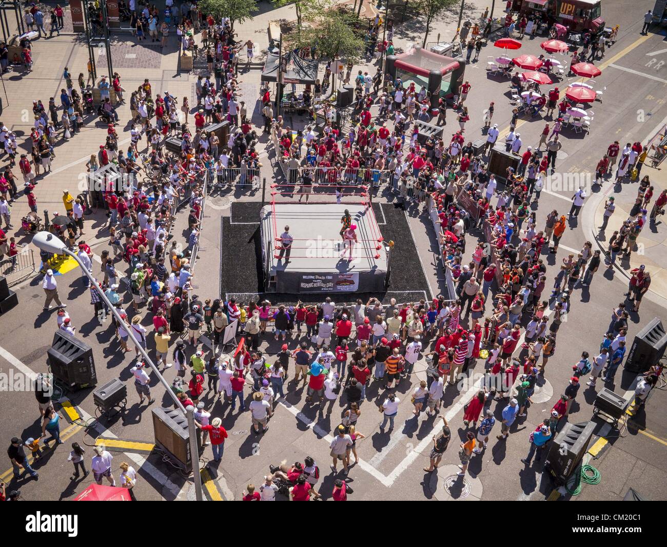 Lucha libre wrestlers hi-res stock photography and images - Alamy
