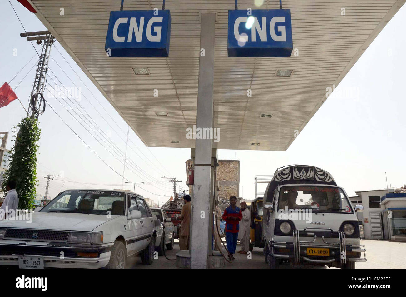 QUETTA, PAKISTAN, SEP 17: Motorists gather to filling Compressed ...