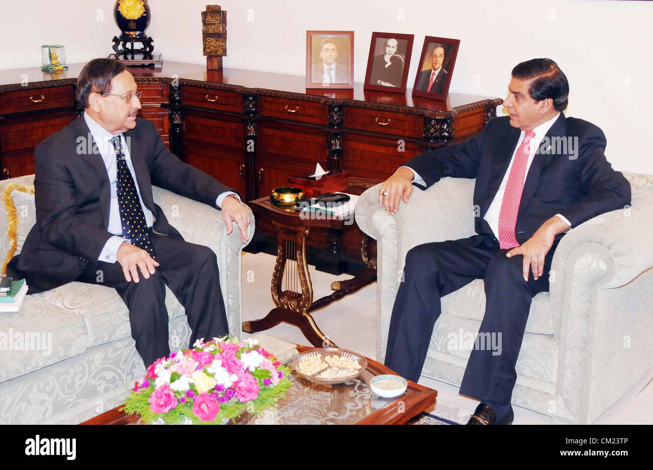 Pakistan pm house hi-res stock photography and images - Alamy