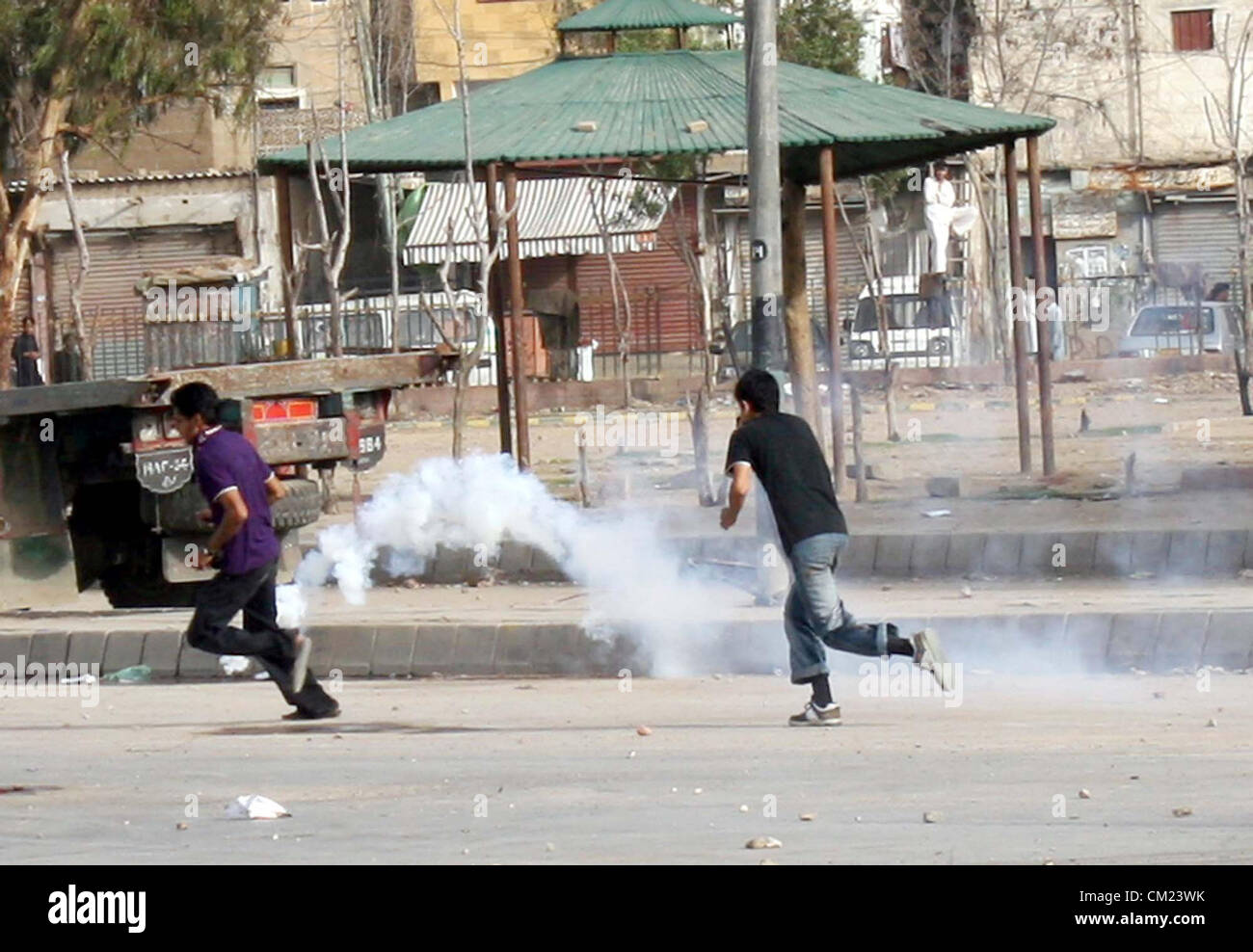 Smoke rise from tear gas shells hi-res stock photography and images - Alamy