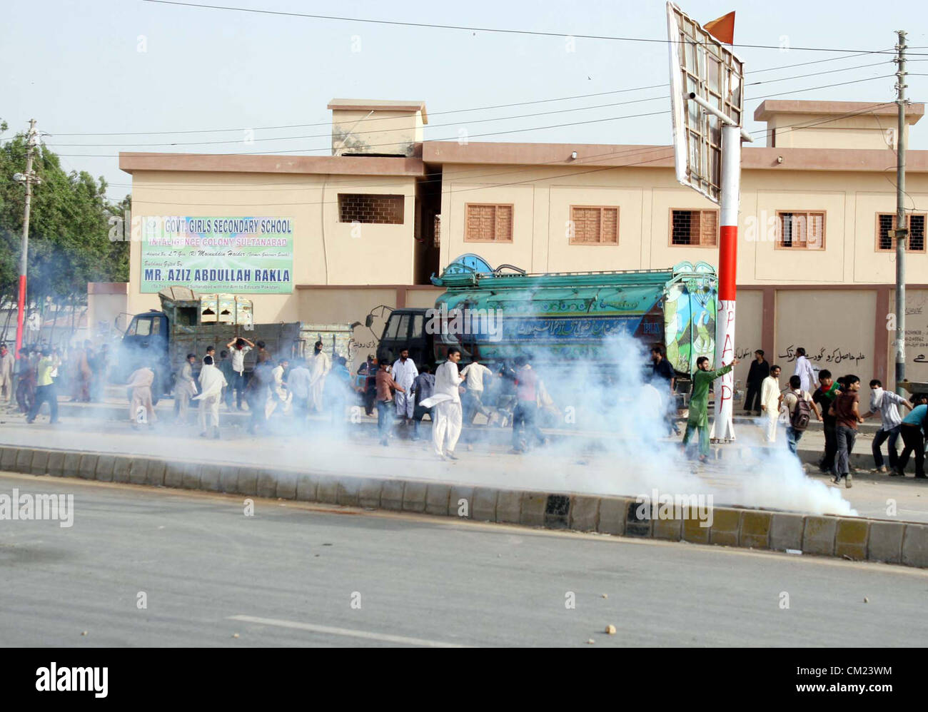 Smoke rise from tear gas shells hi-res stock photography and images - Alamy