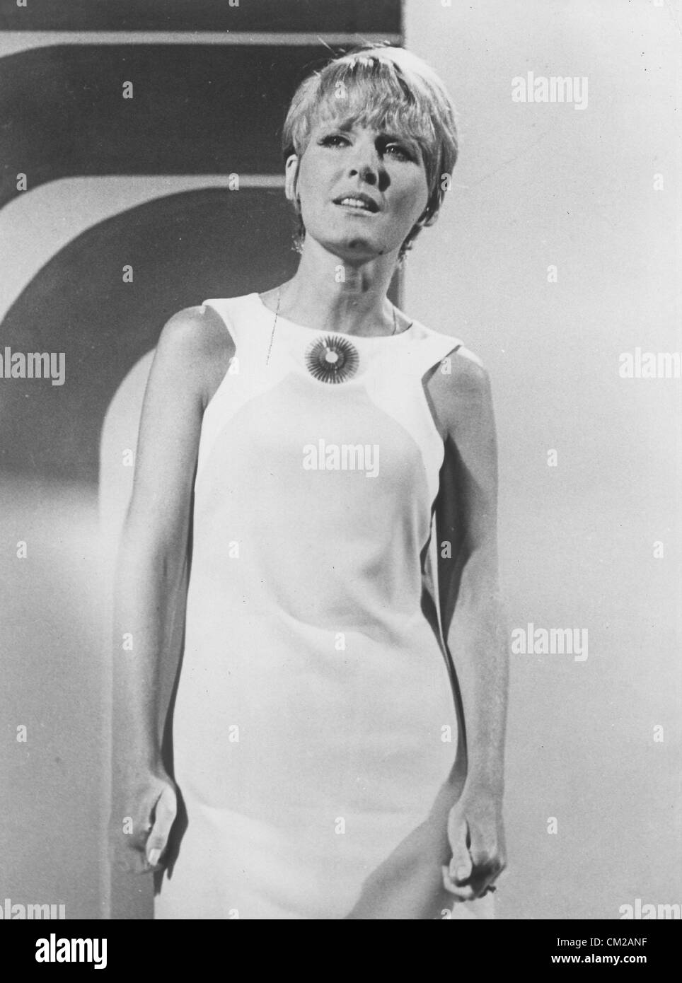 Petula clark hi-res stock photography and images - Alamy