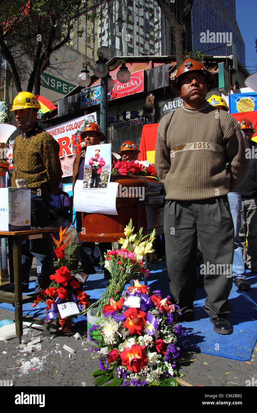 LA PAZ, BOLIVIA, 19th September 2012. Members of the FSTMB (Federación ...