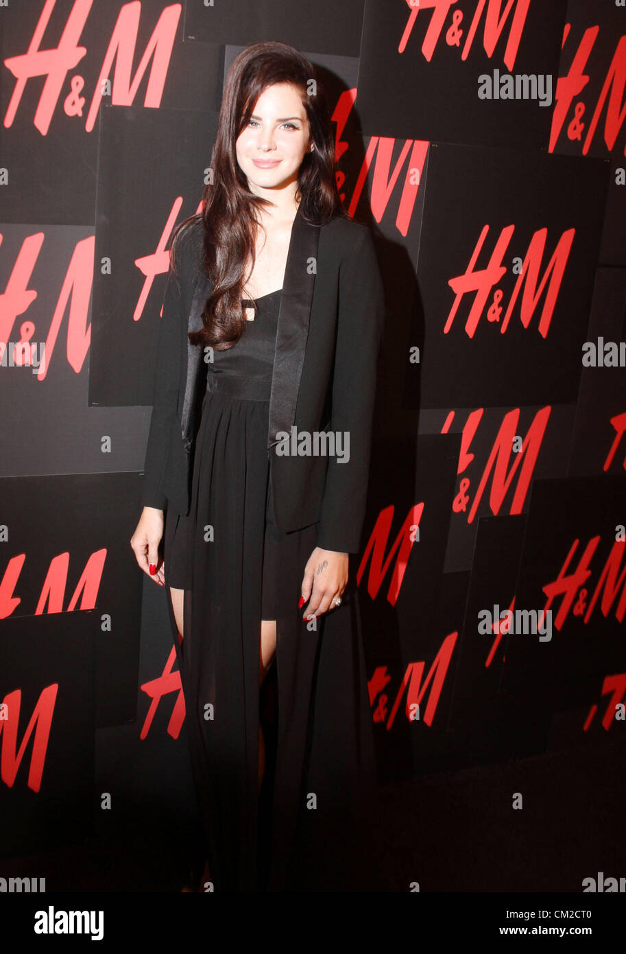 Sept. 19, 2012 - New York, U.S. - Singer LANA DEL REY arrives for her ...