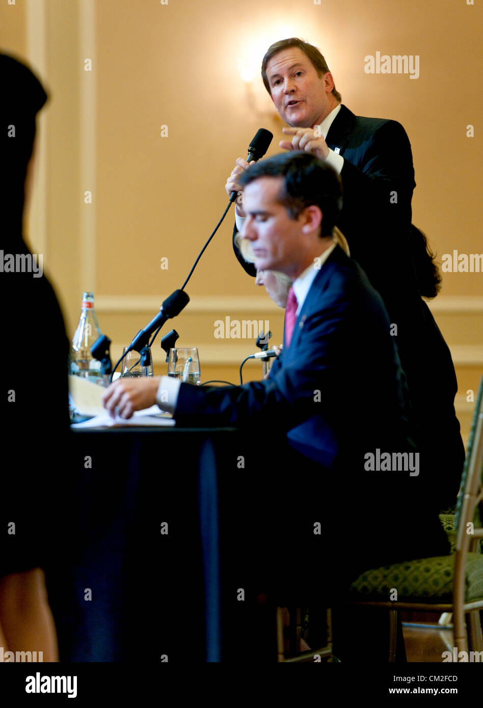 Sept. 19, 2012 - Hollywood, CA, U.S. - KEVIN JAMES responds to a ...