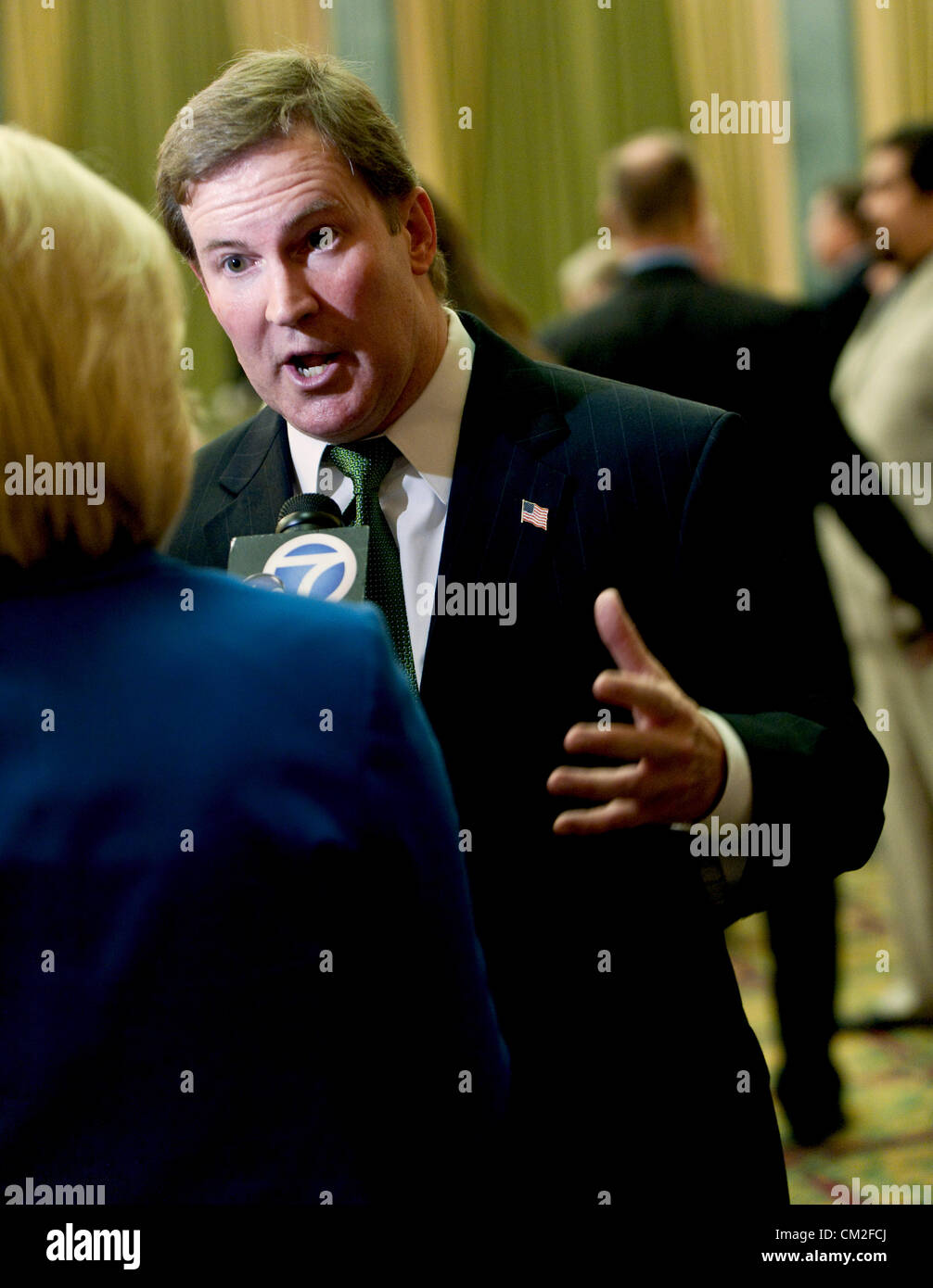 Sept. 19, 2012 - Hollywood, CA, U.S. - KEVIN JAMES speaks with local ...