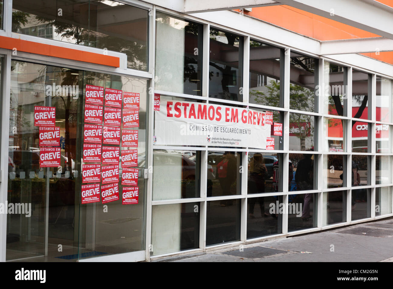 SAO PAULO, BRAZIL, 20th Sep, 2012. Bank with strike signs in Sao Paulo ...
