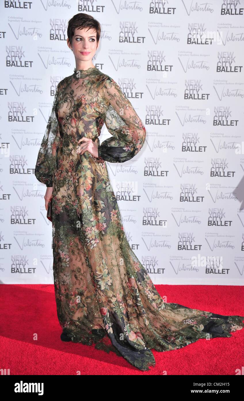 Anne Hathaway at arrivals for 2012 New York City Ballet Fall Gala ...