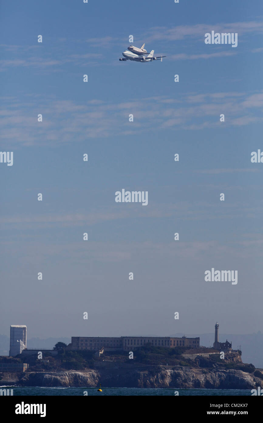 Shuttle carrier aircraft hi-res stock photography and images - Alamy