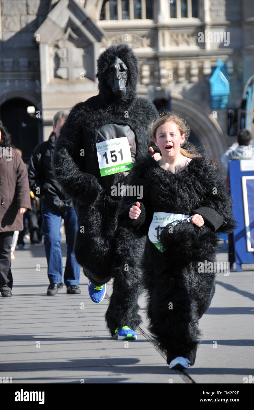 Great gorilla run children hi-res stock photography and images - Alamy