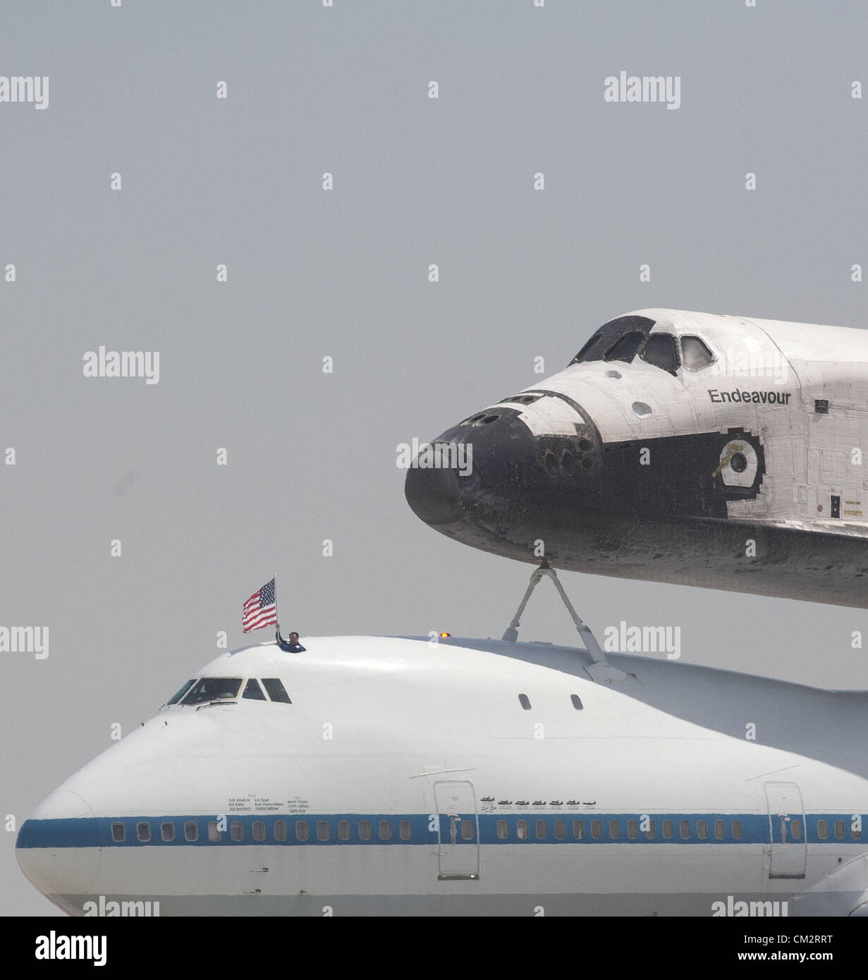 Space shuttle hangar science hi-res stock photography and images - Alamy