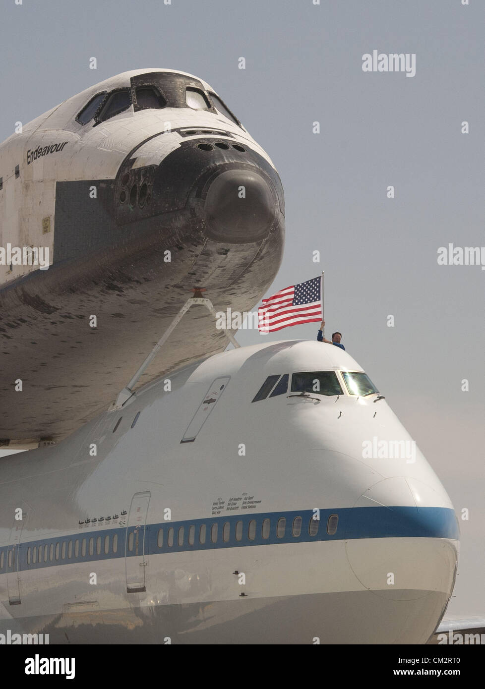 Space shuttle hangar science hi-res stock photography and images - Alamy