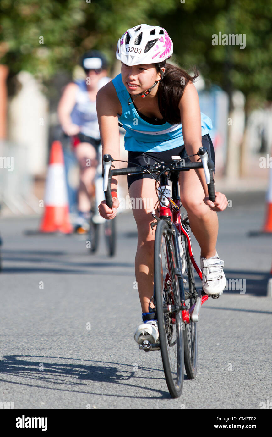 London triathlon hi-res stock photography and images - Alamy