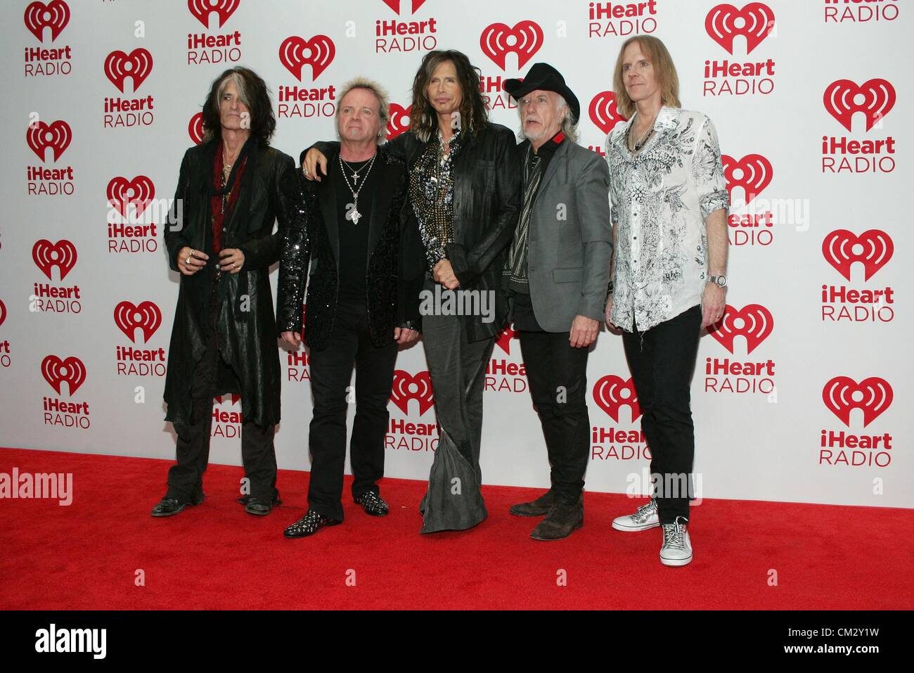 Joe Perry, Joey Kramer, Steven Tyler, Tom Hamilton, Brad Whitford of ...