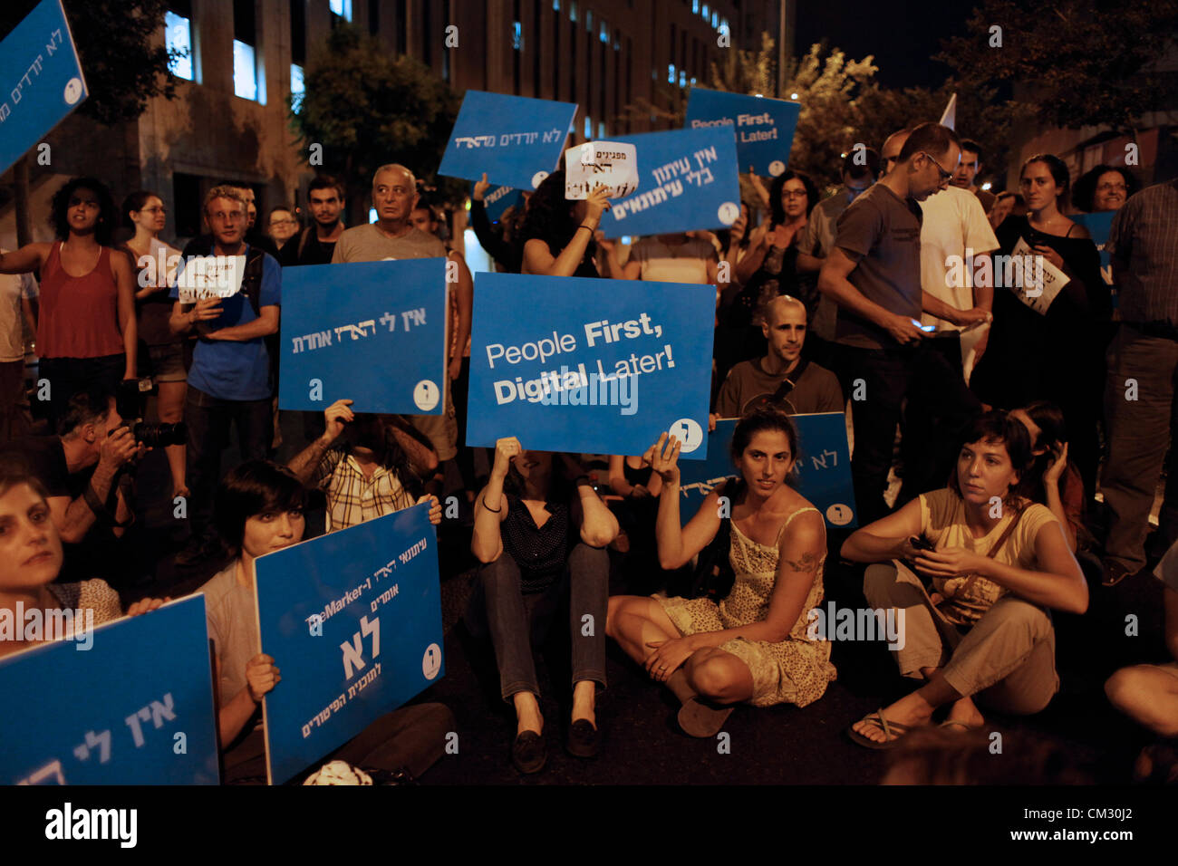 Haaretz newspaper hi-res stock photography and images - Alamy