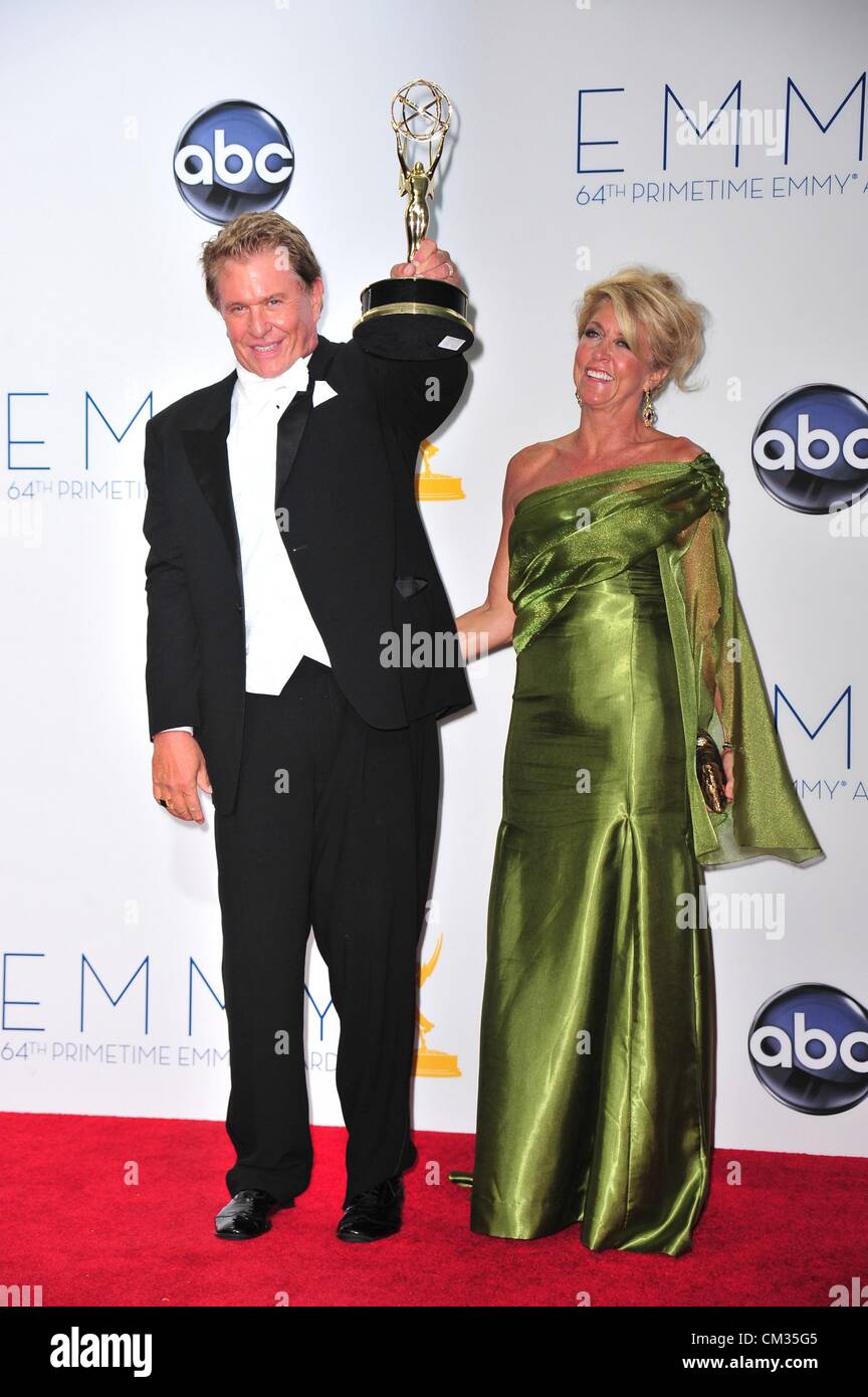 Tom berenger and laura moretti hi-res stock photography and images - Alamy