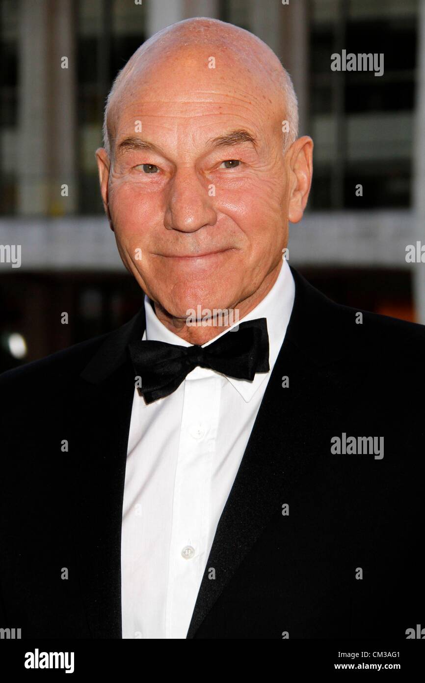 Patrick stewart hi-res stock photography and images - Alamy