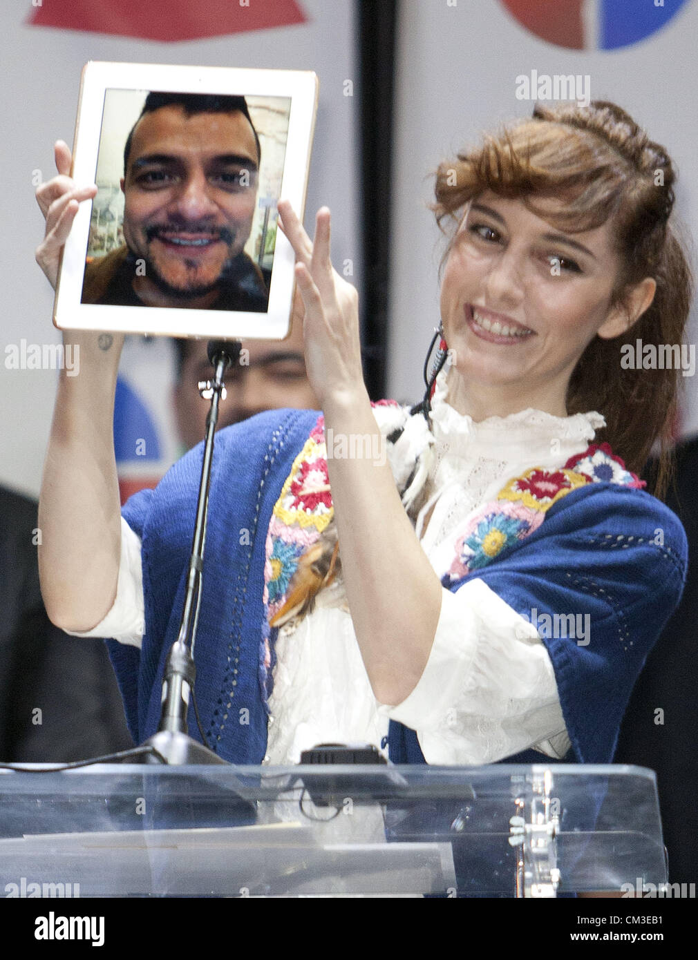 Sept. 25, 2012 - Los Angeles, California, USA - Singer MARIA BARRACUDA ...