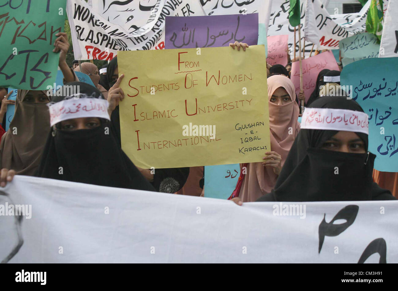 Anti islamic demonstration hi-res stock photography and images - Alamy