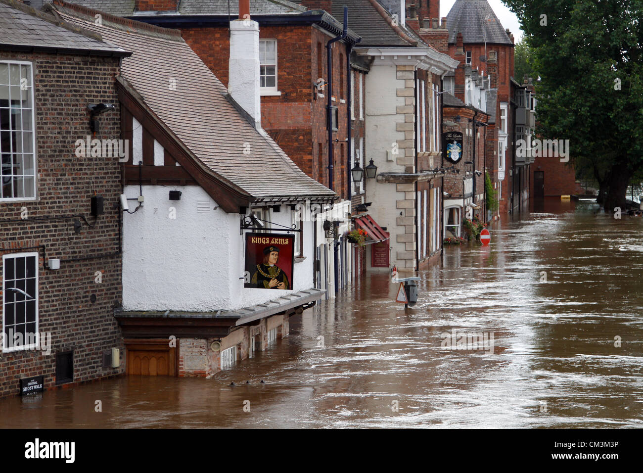 Kings arms hi-res stock photography and images - Alamy