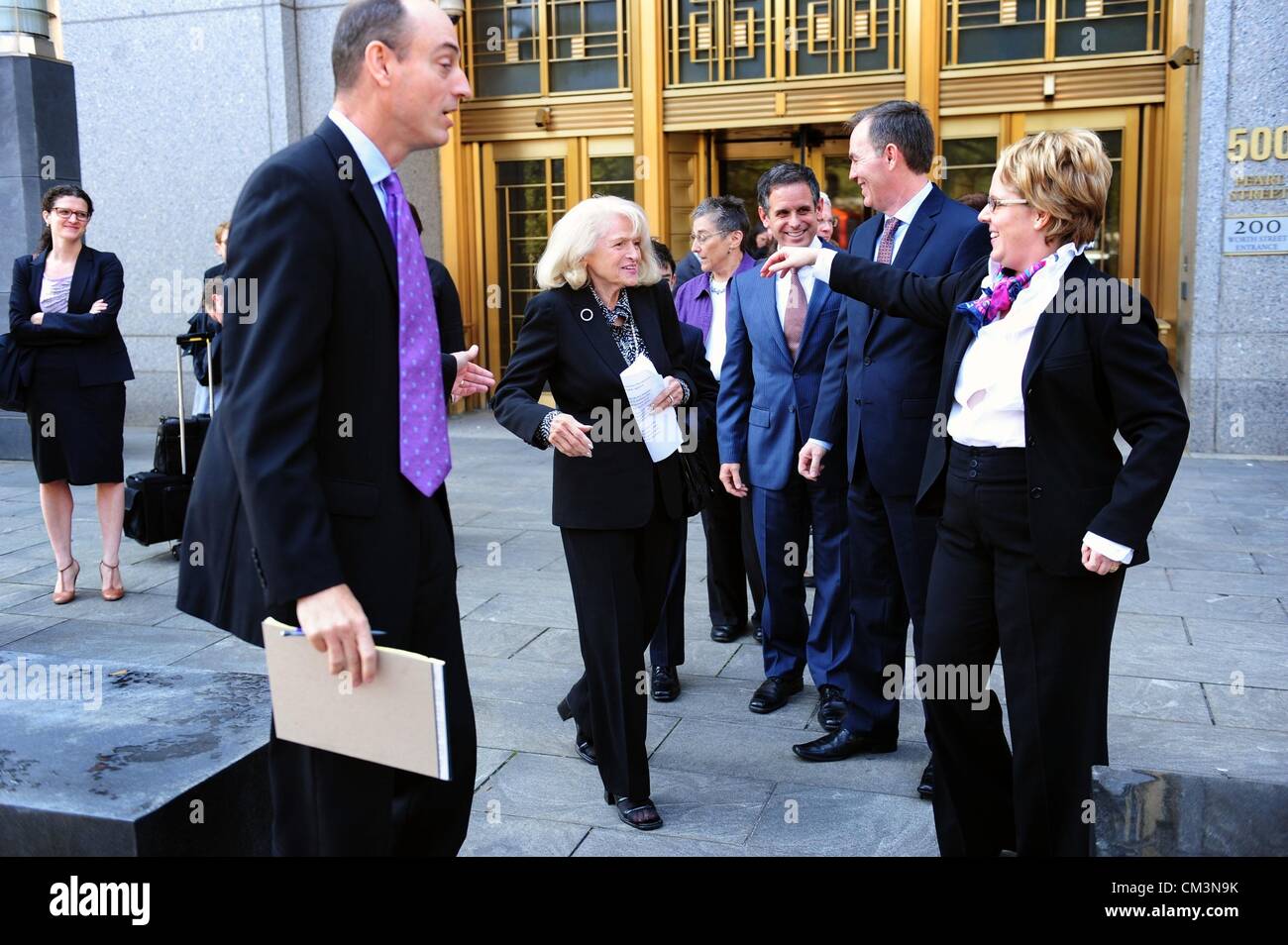 Reimburse hi-res stock photography and images - Alamy