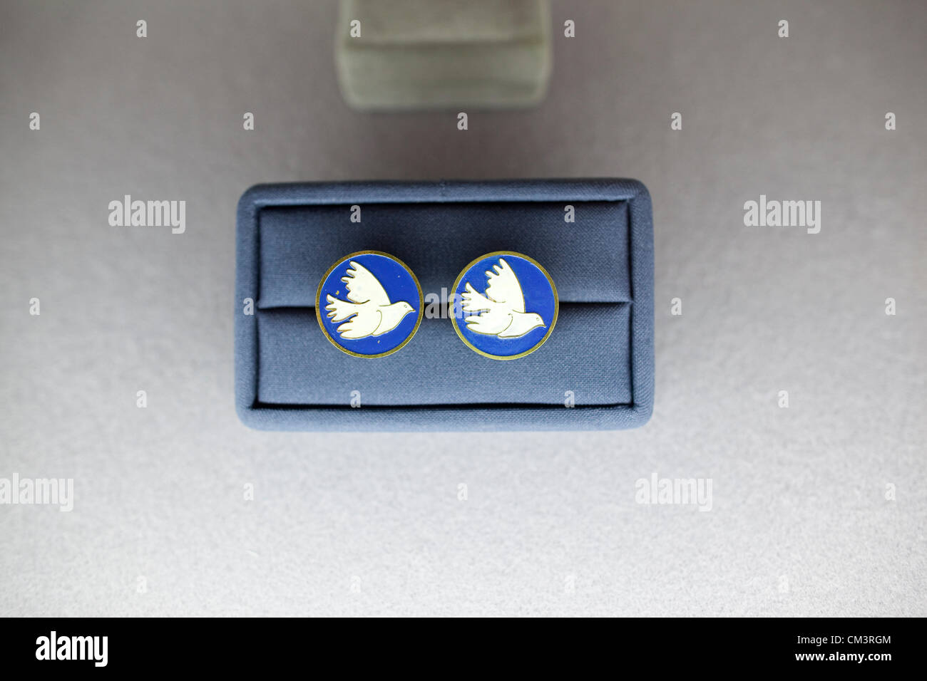 Topol james bond hi-res stock photography and images - Alamy