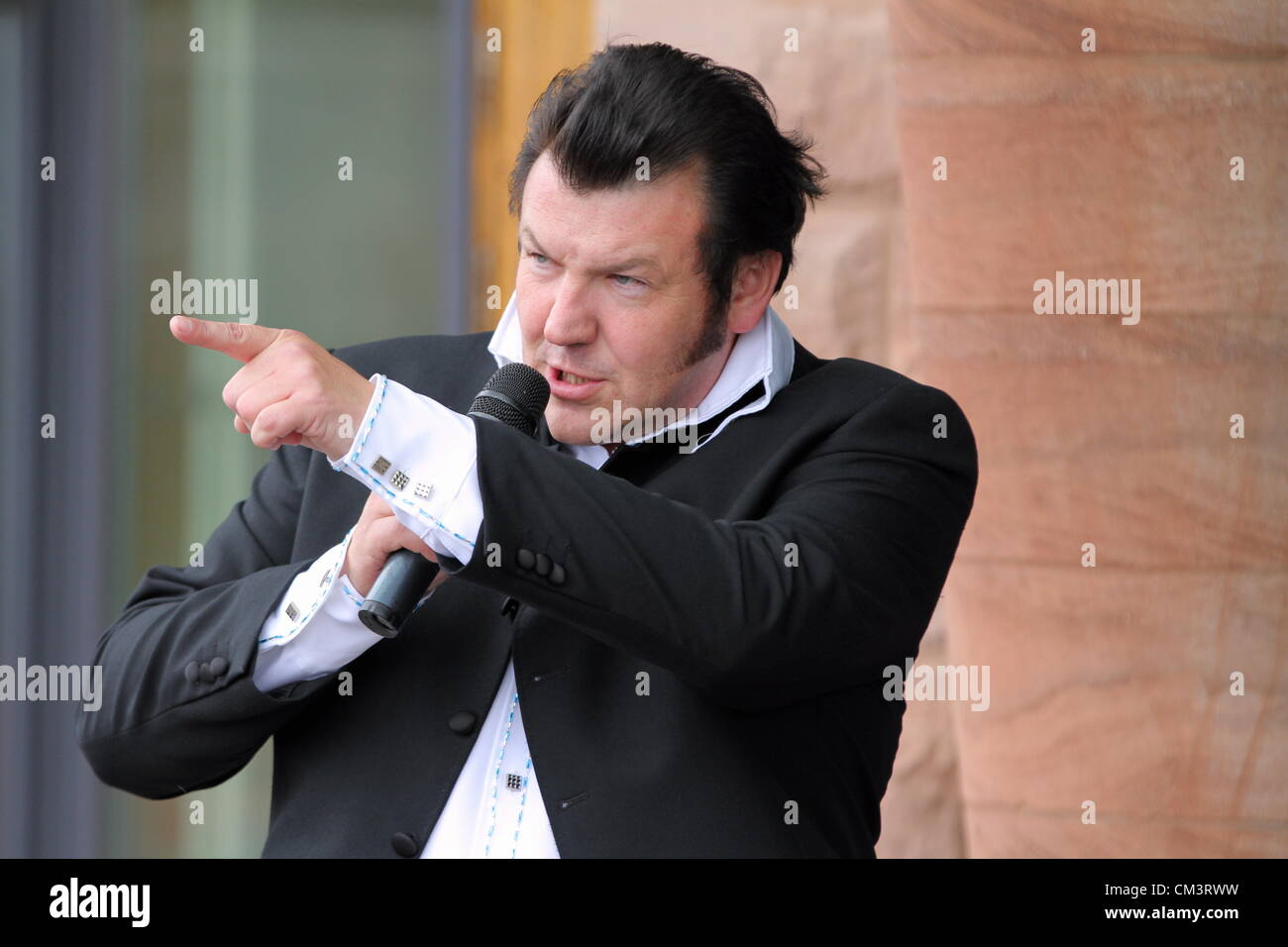 Friday 28 September 2012 Pictured: "Rockin' Dave" from Barry performs ...
