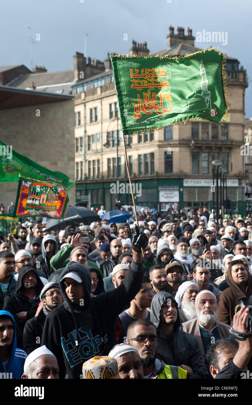 Council for mosques bradford hi-res stock photography and images - Alamy