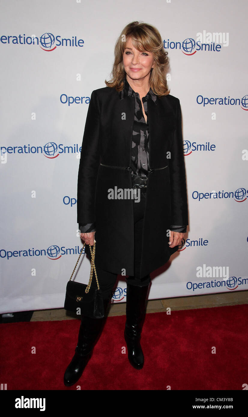 Sept. 28, 2012 - Los Angeles, California, U.S. - Deitra Hall attends ...