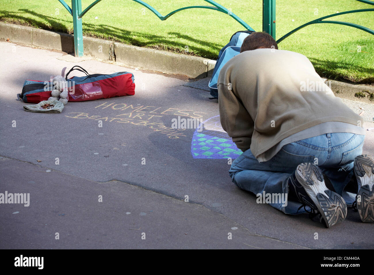 Bournemouth, UK Saturday 29 September 2012. Homeless art beats begging ...