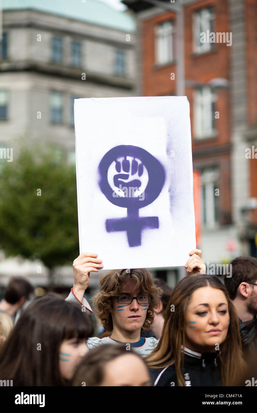 Curb freedom of speech hi-res stock photography and images - Alamy