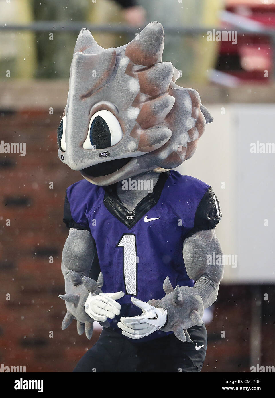 Tcu Horned Frog Cheerleaders High Resolution Stock Photography and ...